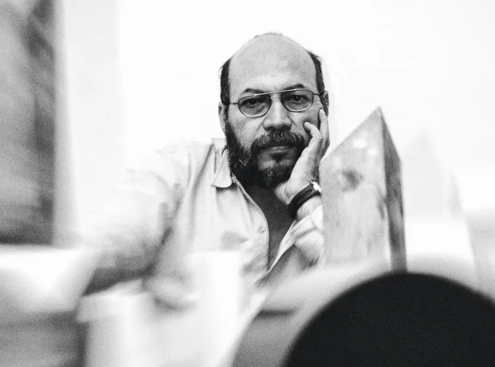 Biografía - Carlos Agustín